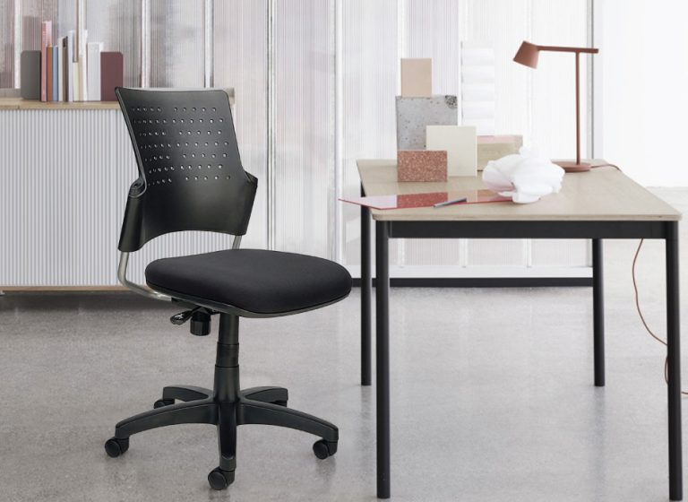 Snap Chair • Buzz Seating